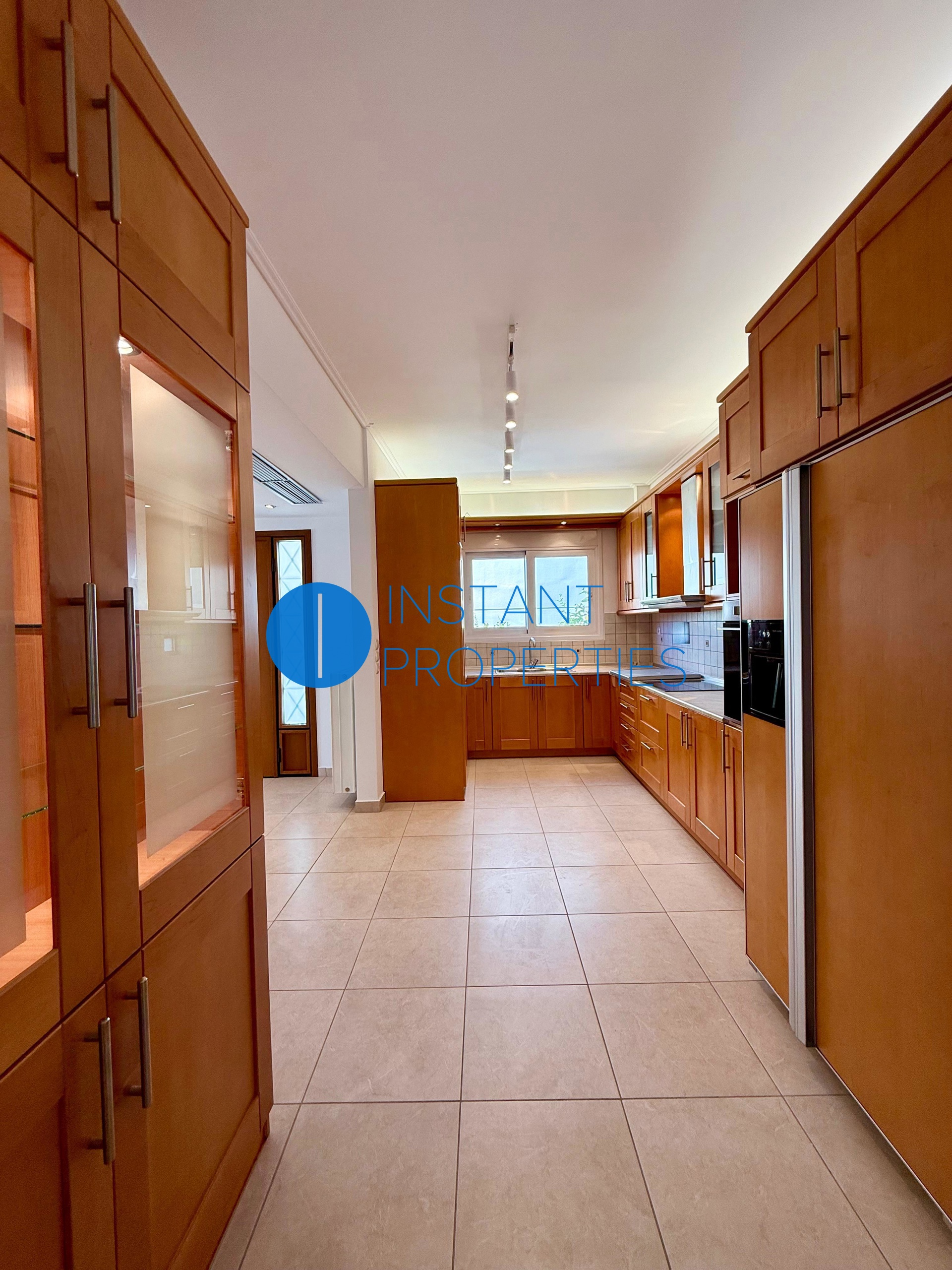 INSTANT PROPERTIES | Code: 1538393 - Maisonette For sale, Vari - Varkiza, 340 sq.m., €900.000 ...