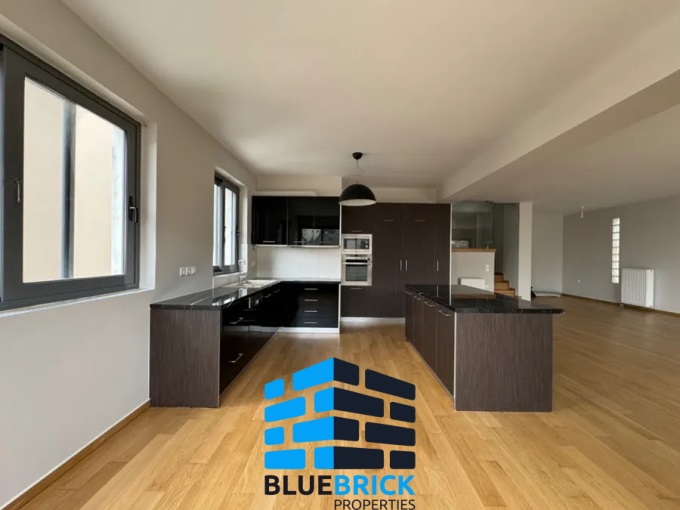 BlueBrick Properties